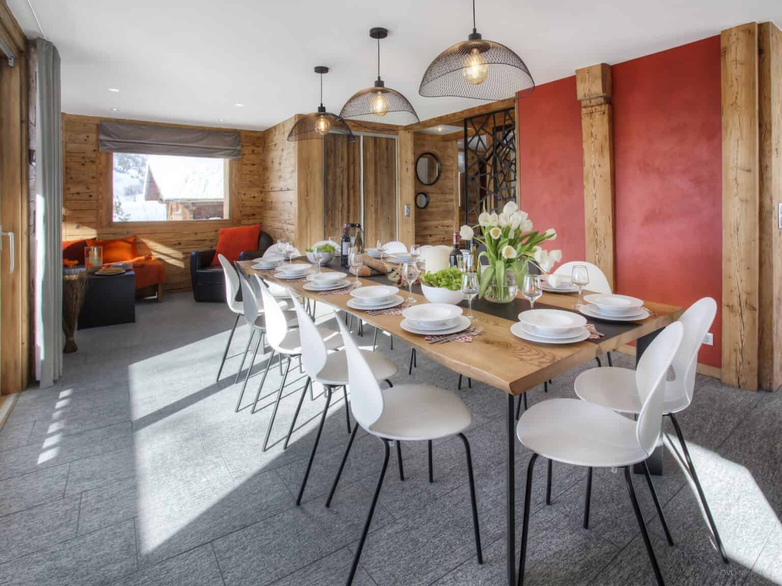 Traditional vs Modern Chalet Decor | OVO Network